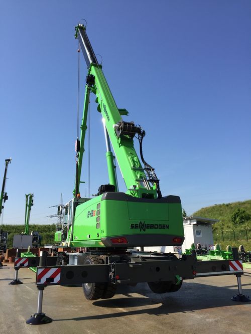643 r chenilles 40 t 30 m 129 kw